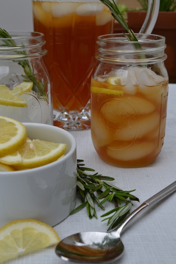 Ginger, Lemon, and Rosemary Sweet Tea – Minced